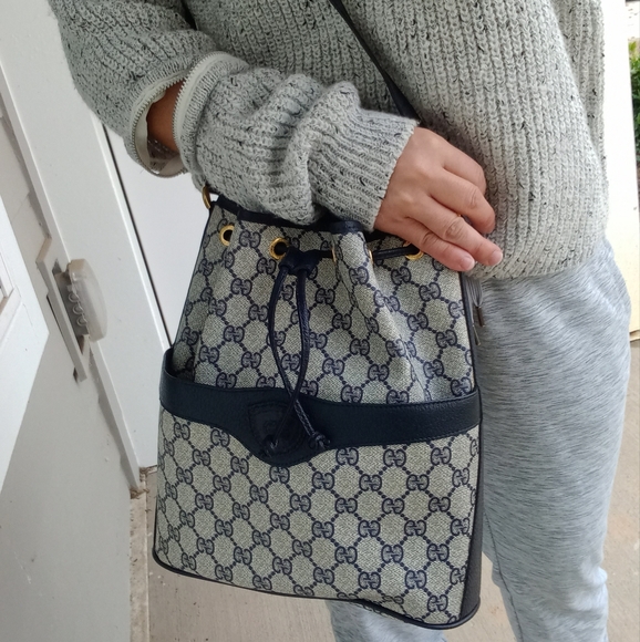 Gucci | Bags | Authentic Vintage Gucci Interlocking Monogram Supreme ...